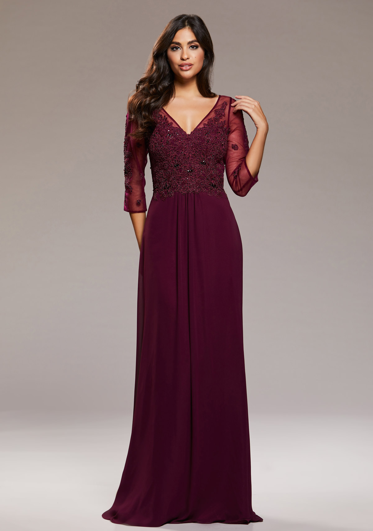 Robe de soirée en mousseline à manches longues en violet royal ...